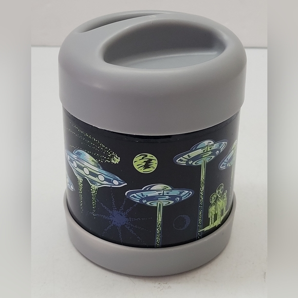 Pottery Barn Kids | Kitchen | 28 Rare Pottery Barn Space Ship Aliens ...
